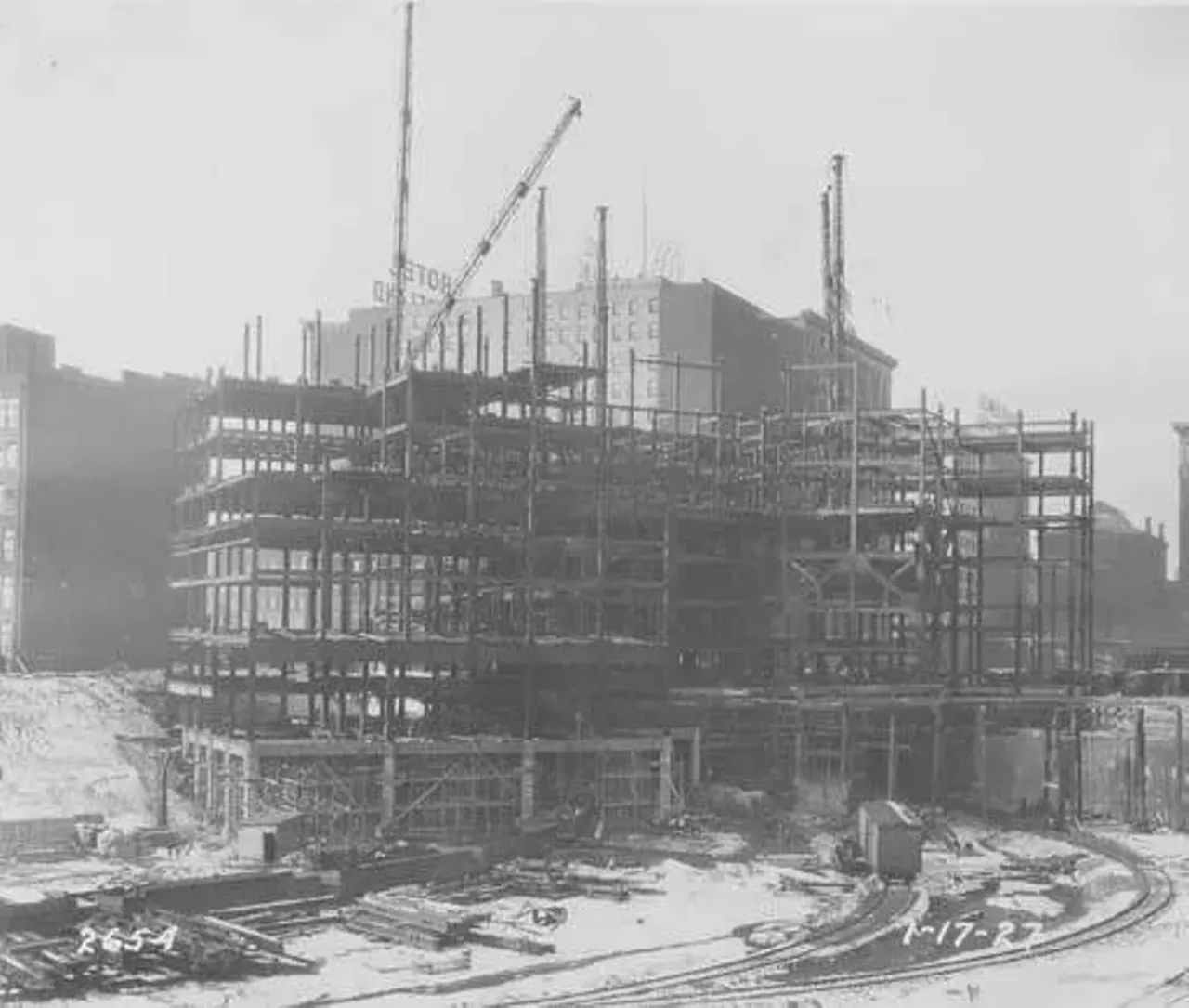 20 Stunning Photos from the Construction of the Terminal Tower ...