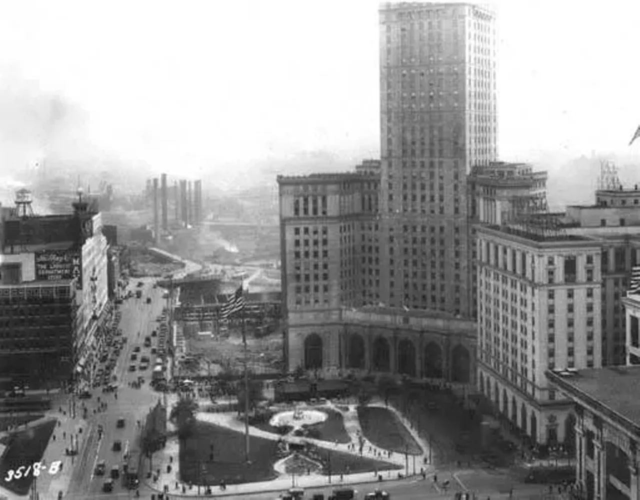 20 Stunning Photos from the Construction of the Terminal Tower ...
