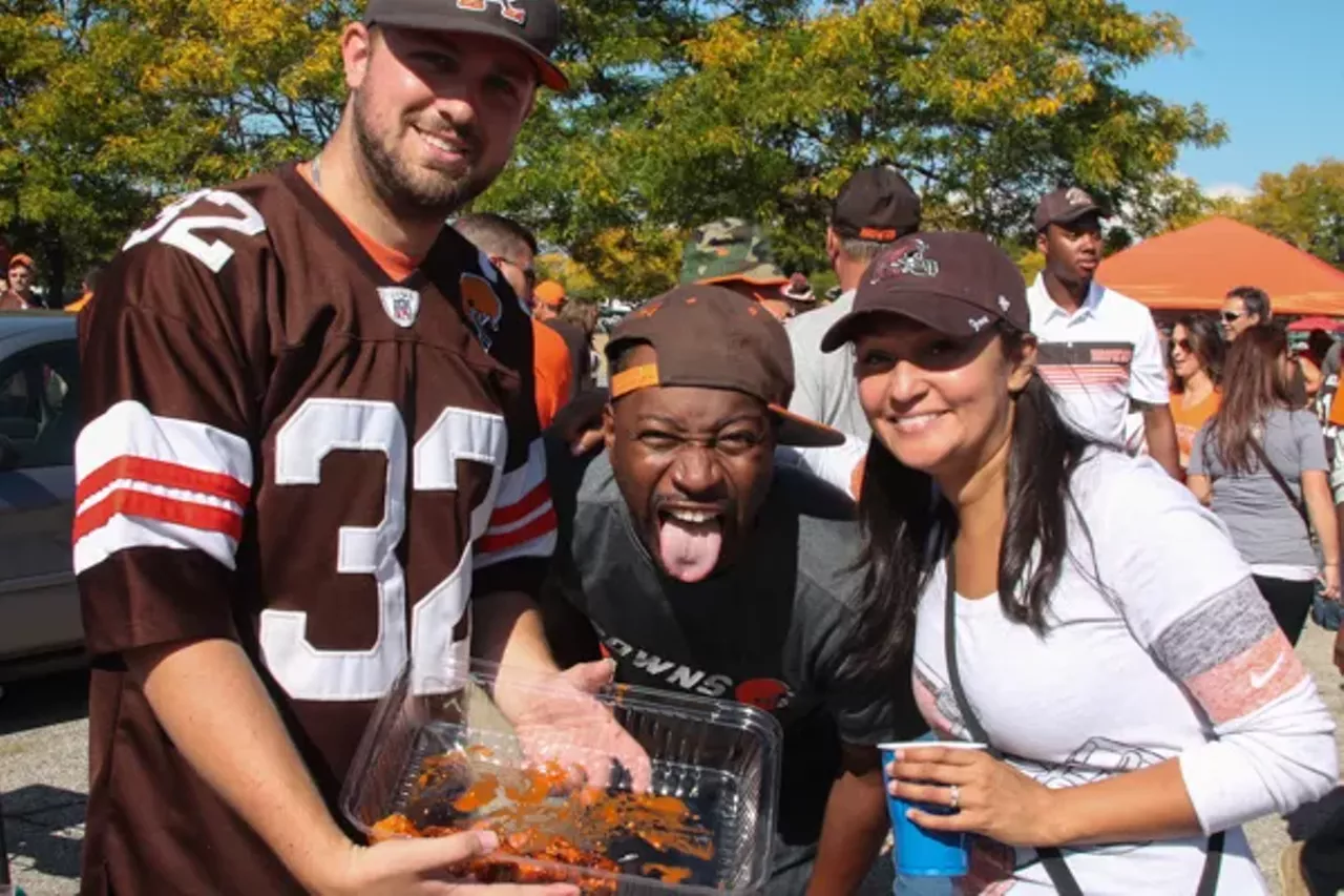 31 Photos of Clevelanders Tailgating Yesterday's Browns Game at the ...