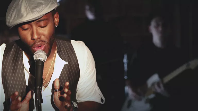 Back to Cleveland: R&B Singer Antoine Dunn Hosts a Special Tribute ...