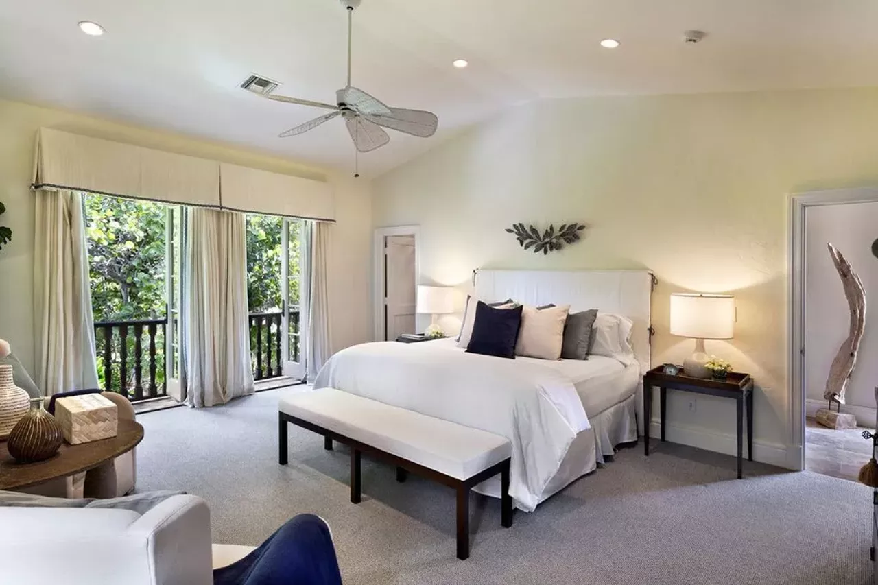 Check out the Two Insane Mansions an LLC Tied to Dan Gilbert Purchased ...