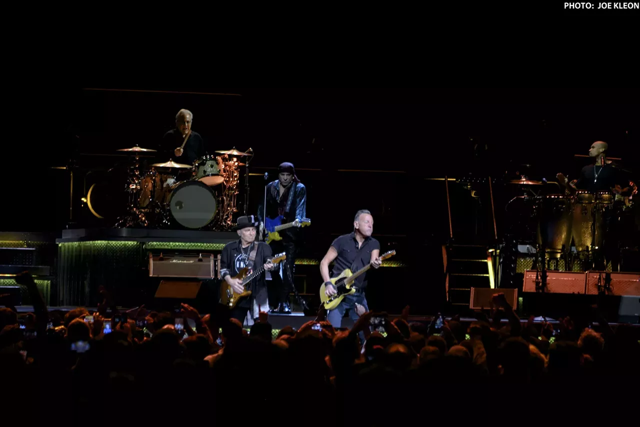 Concert Gallery: Bruce Springsteen and the E Street Band Dazzle in ...