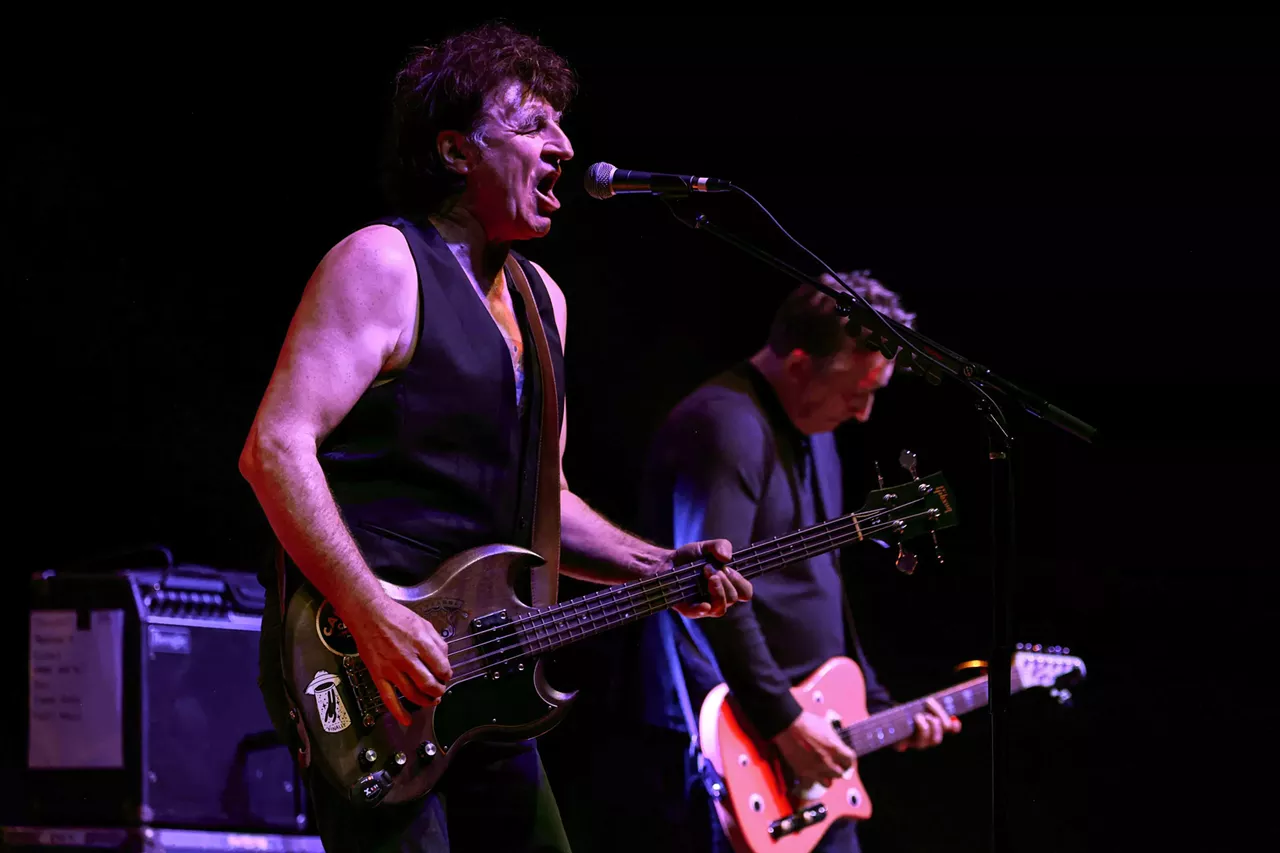Concert Photos: The Psychedelic Furs Show Depth at MGM Northfield Park ...