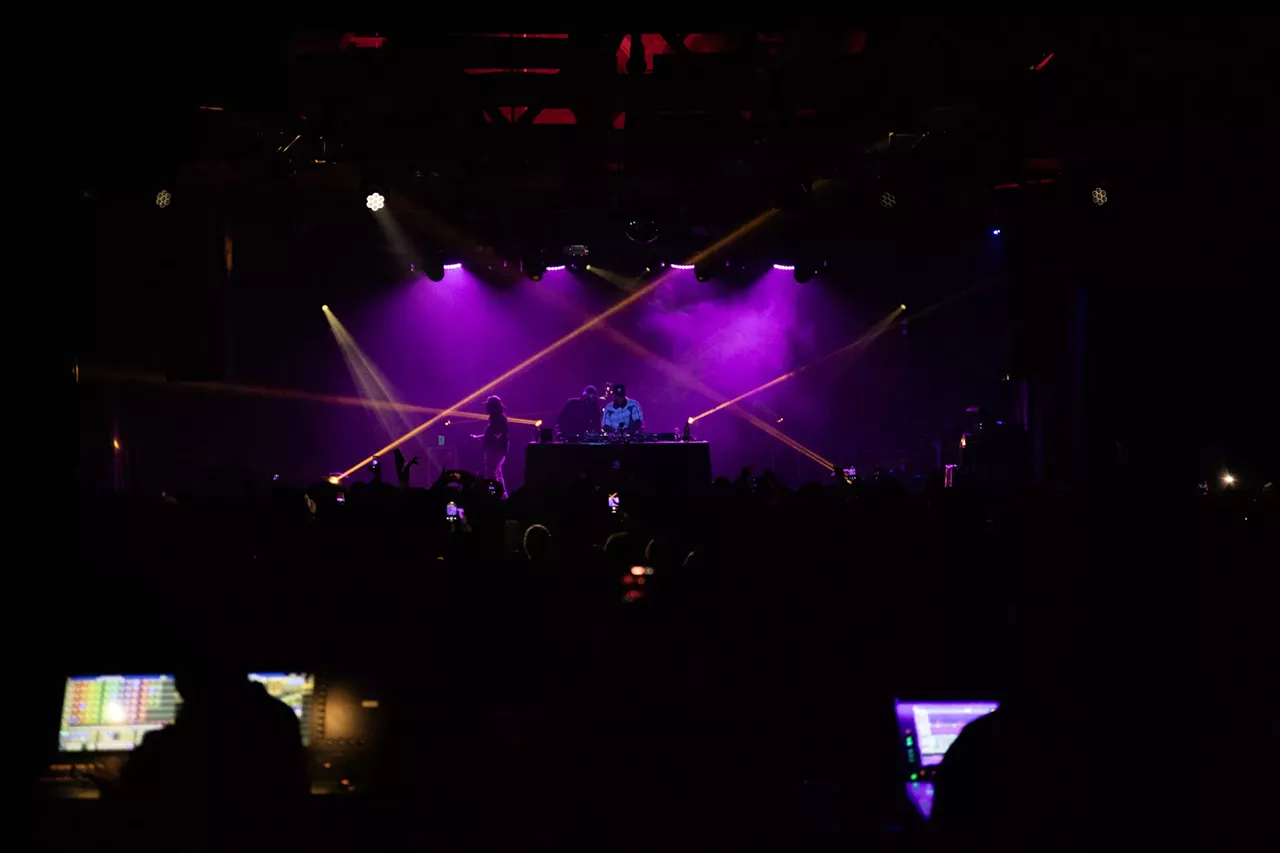 Concert Photos: Zack Fox Brought the Grooves to the Globe Iron ...