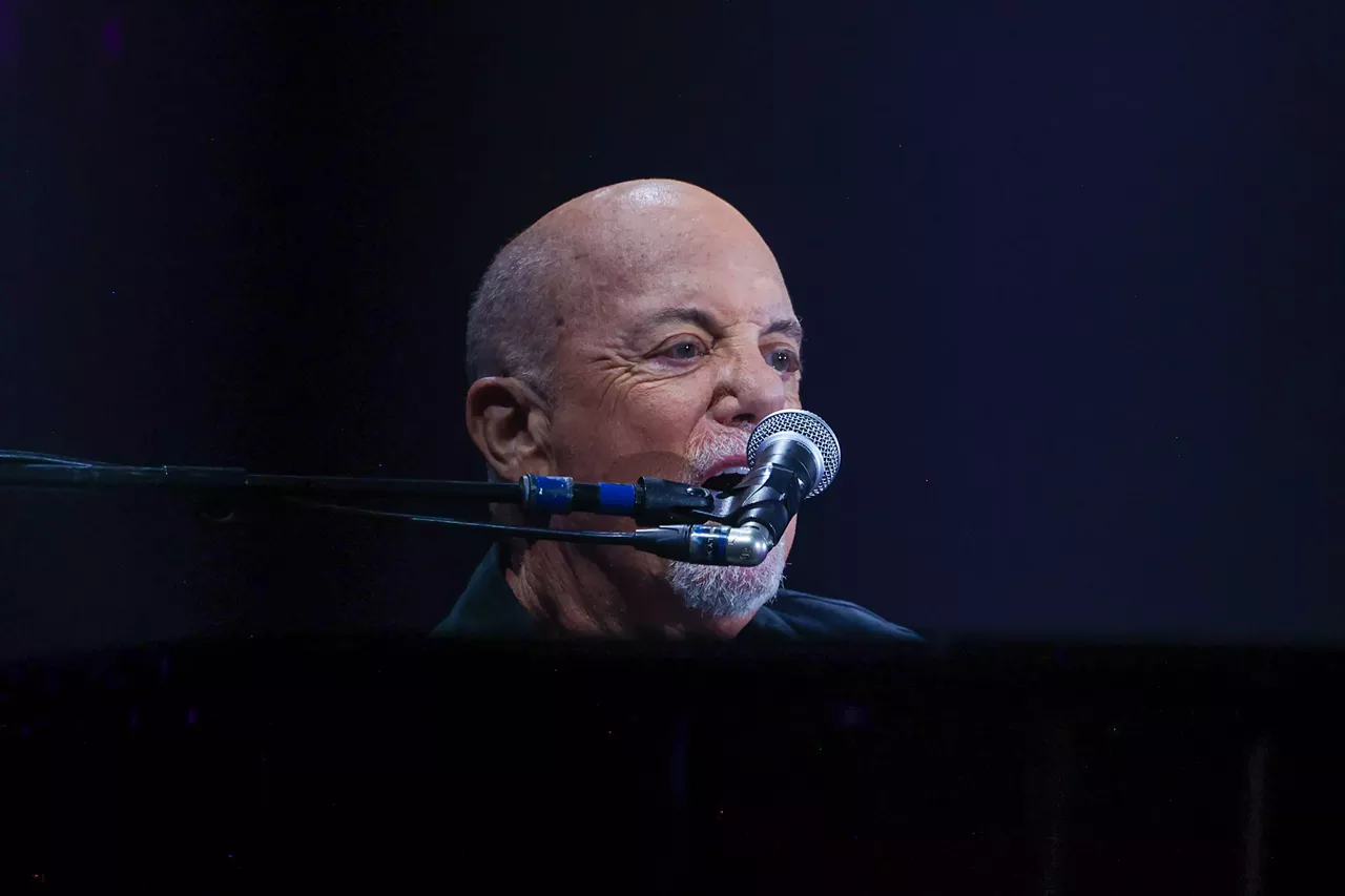 Concert Review and Photos: Billy Joel and Rod Stewart Revisit the ...
