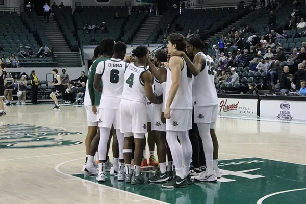 Defense and Dunks for a Dozen Straight CSU Vikings Wins | Cleveland ...