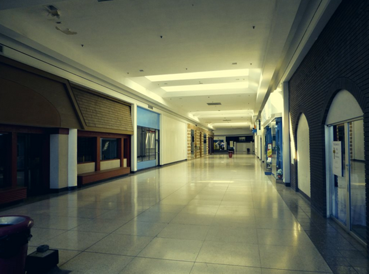 Eerie Photos of the Old and Abandoned Euclid Square Mall | Cleveland ...