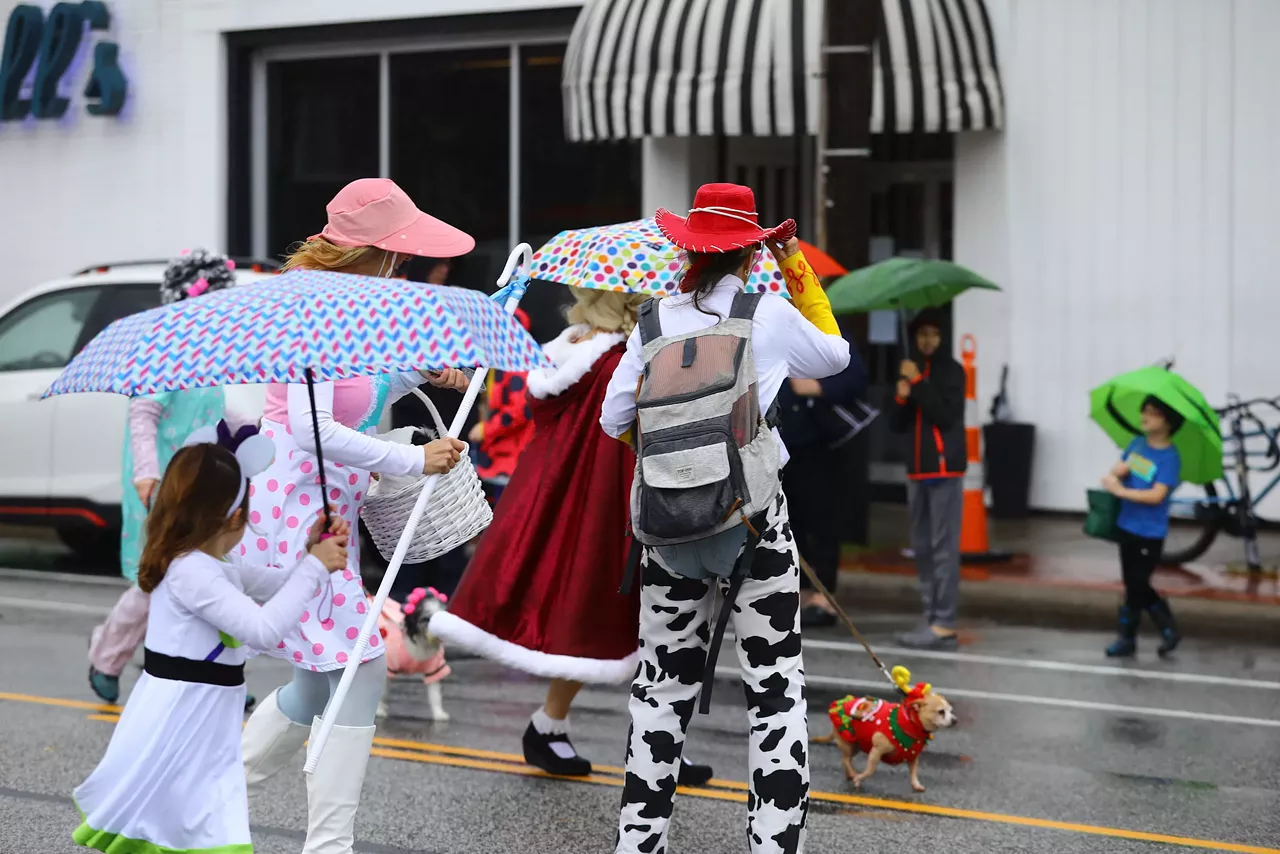 Photos From the 16th Annual Spooky Pooch Parade in Lakewood | Cleveland ...