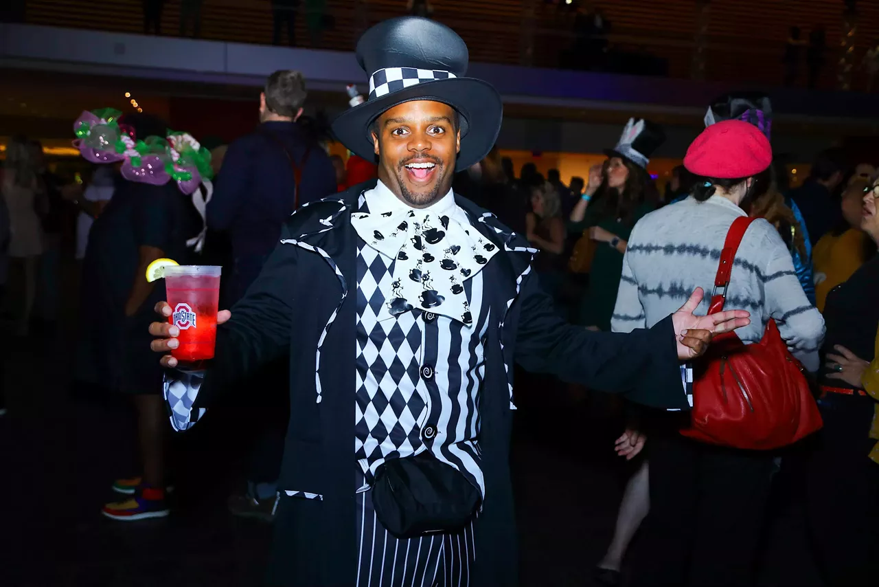 Photos: Hundreds of Creative Hats Were on Display at MIX at CMA: Mad ...