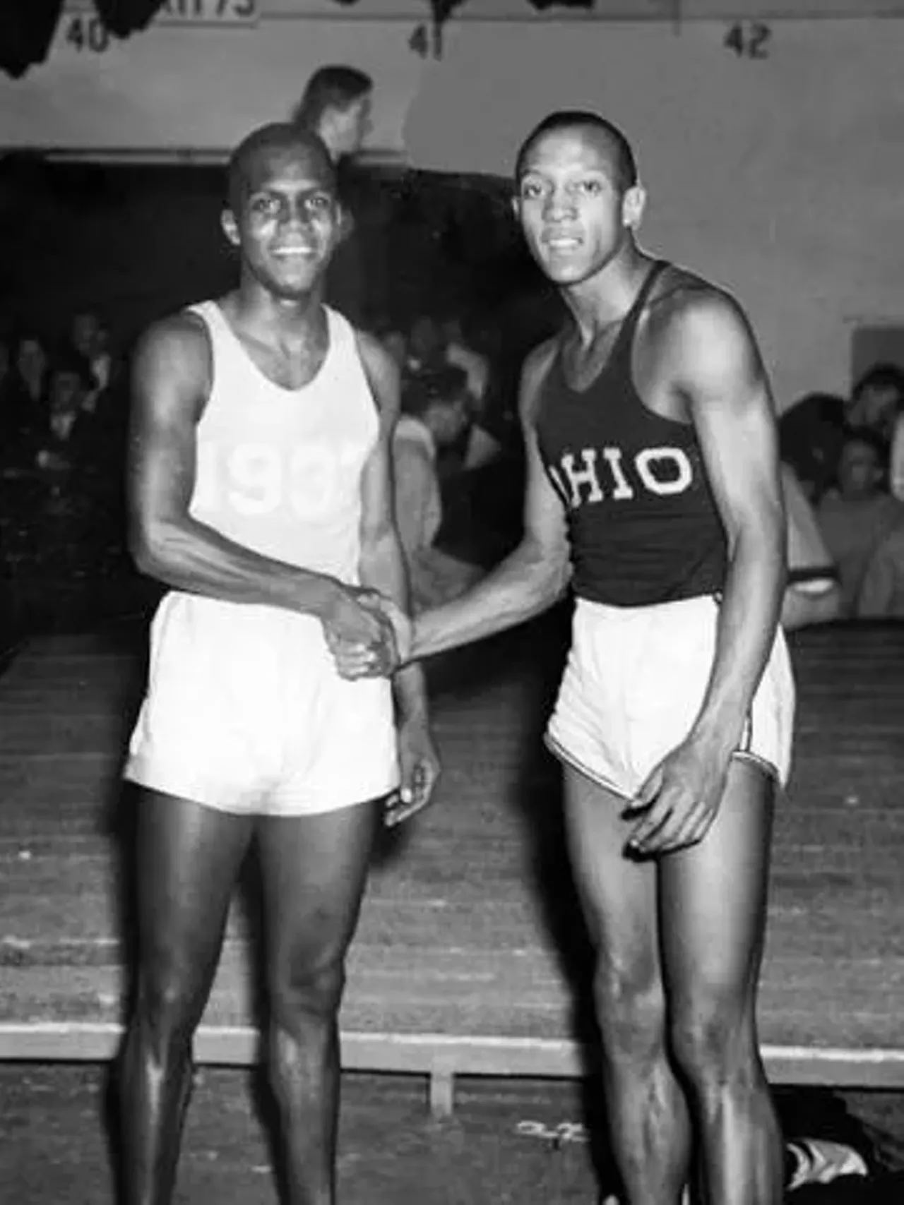 Photos: Olympian Jesse Owens Dominating the Track & Field Competition ...