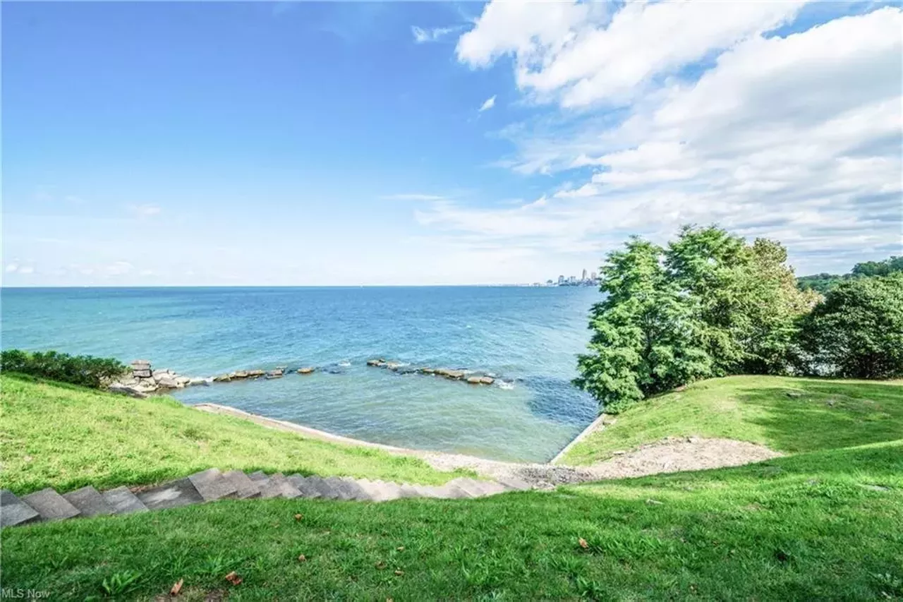 This Stately Lakefront Mansion In Edgewater Has a Sauna, Elevator and ...