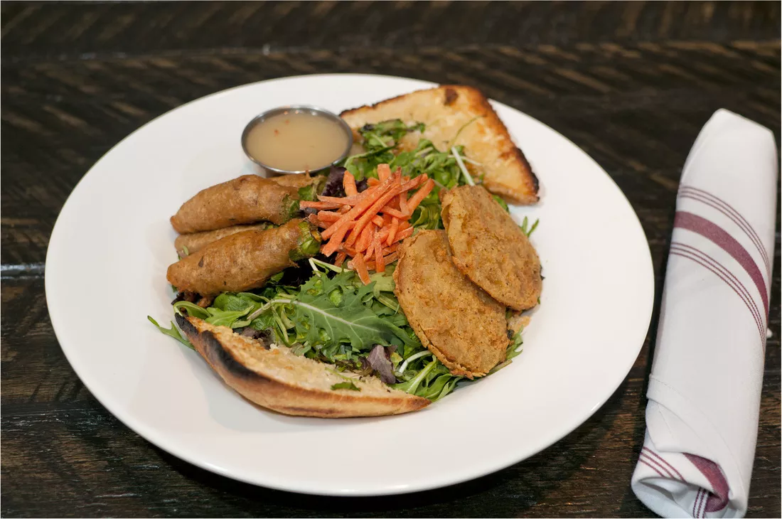 New Southern Café Brings Classic Soul Food to Lakewood | Cleveland ...