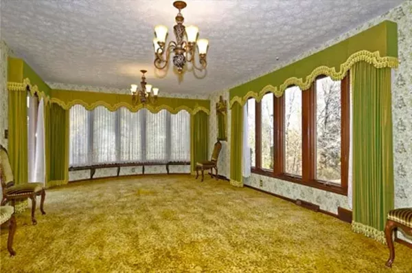 Photos: This House in North Royalton is a Trippy Throwback to the 70s ...