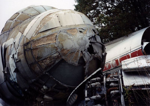 21 Photos of Northeast Ohio's Deserted Plane Sanctuary | Cleveland ...