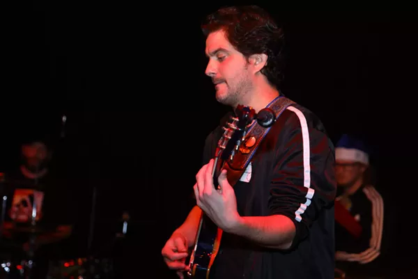 Everything We Saw at MIX at CMA: Holiday FUNKtion | Cleveland ...