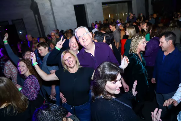 Everything We Saw at MIX at CMA: Holiday FUNKtion | Cleveland ...