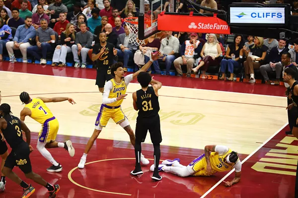 Photos: The Cavaliers Spoil Lebron and Bronny's Homecoming With 134-110 ...