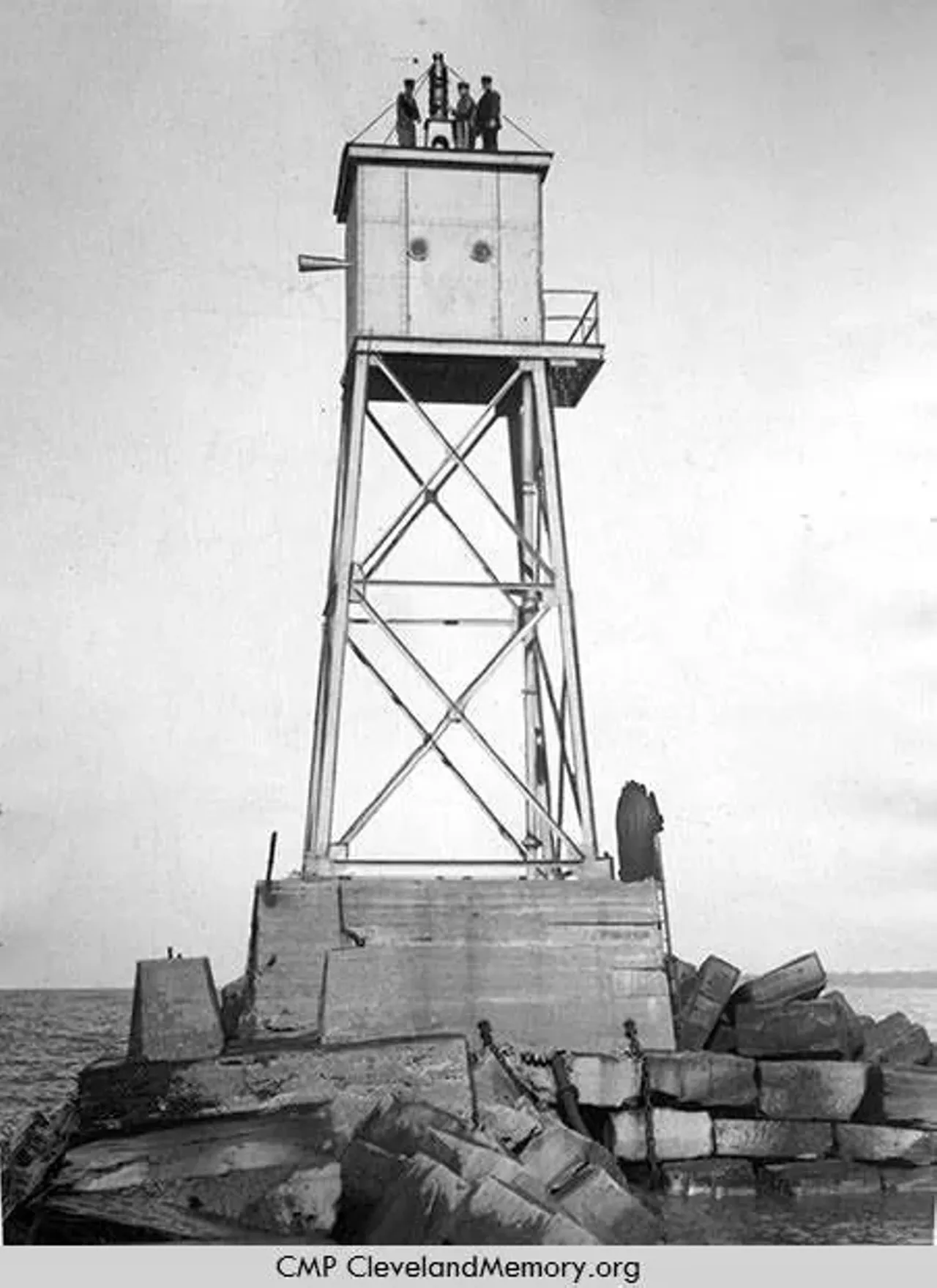 Vintage Photos Of Cleveland Lighthouses Past and Present | Cleveland ...